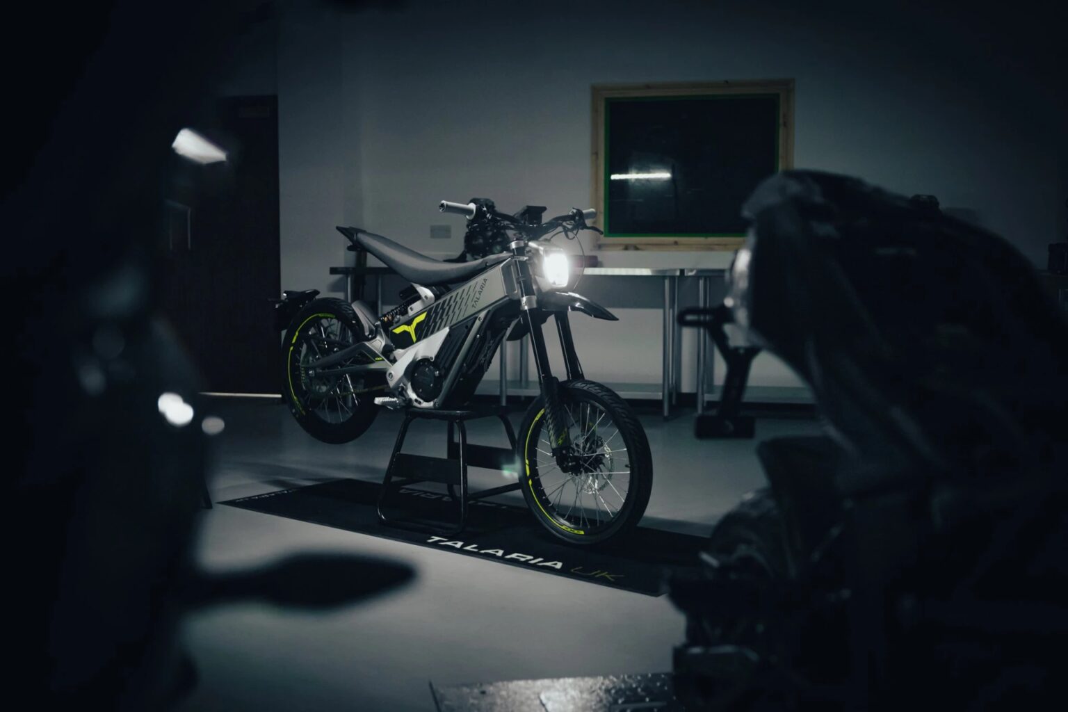 Talaria XXX (X3) MX: High-Performance Electric Bike for Urban Explorers